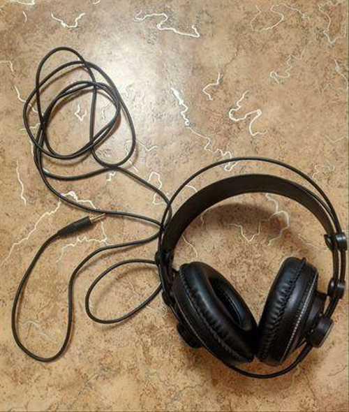 Студийные наушники Superlux HD 681B
