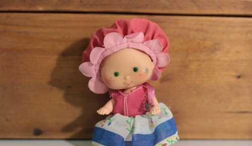 Коллекционная маленькая куколка Малинка
