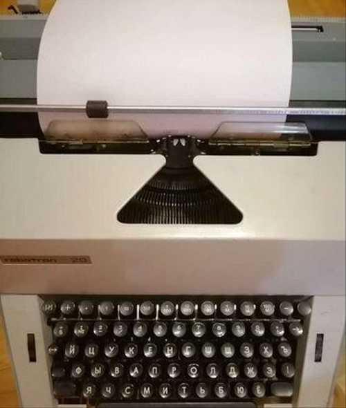 Пишущая машинка Robotron 20
