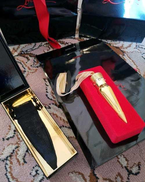 Помада матовая Christian Louboutin Velvet Matte