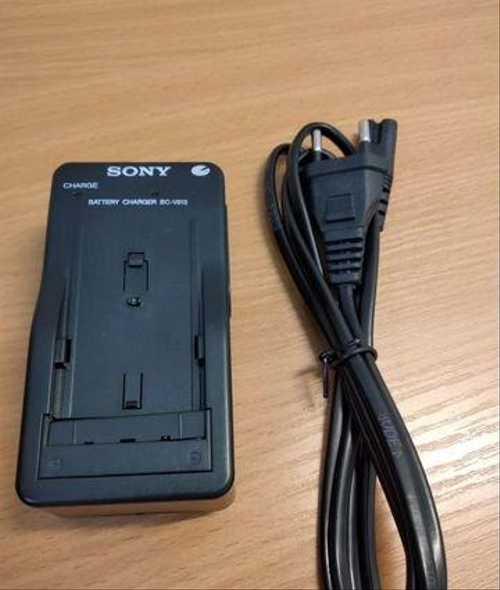 Зарядное устройство Sony BC-V615