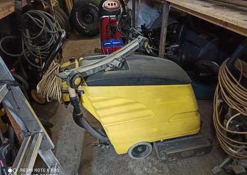 Поломоечная машина Karcher BR 530