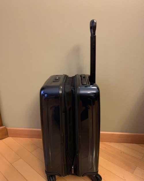 Чемодан Tumi cabin size