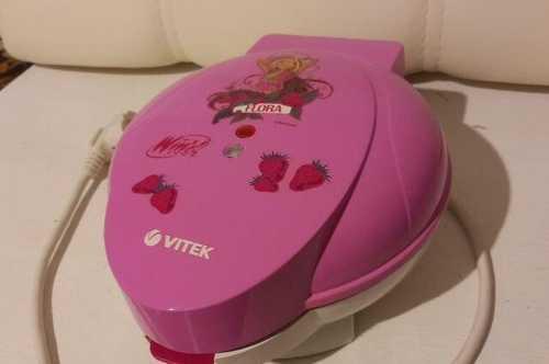 Электровафельница Vitek (серия Winx)