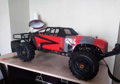 Продам радиоуправляемую модель Baja 5T KM T1000