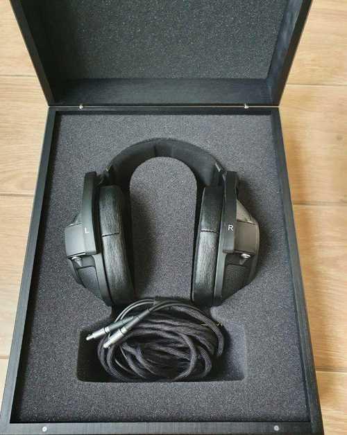 Sennheiser HD 820