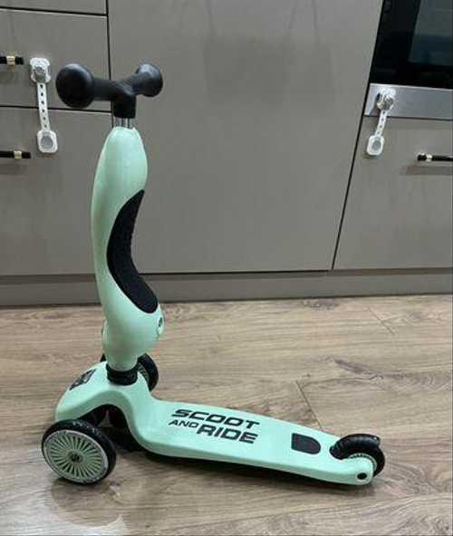 Самокат-беговел Scoot and Ride новый