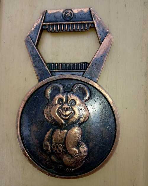 Олимпийский мишка 1979 год