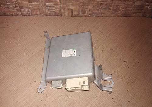 Блок электронный для Toyota Corolla E15 2006-2013