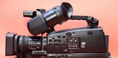 Репортерская видеокамера Full HD с флэш-картой