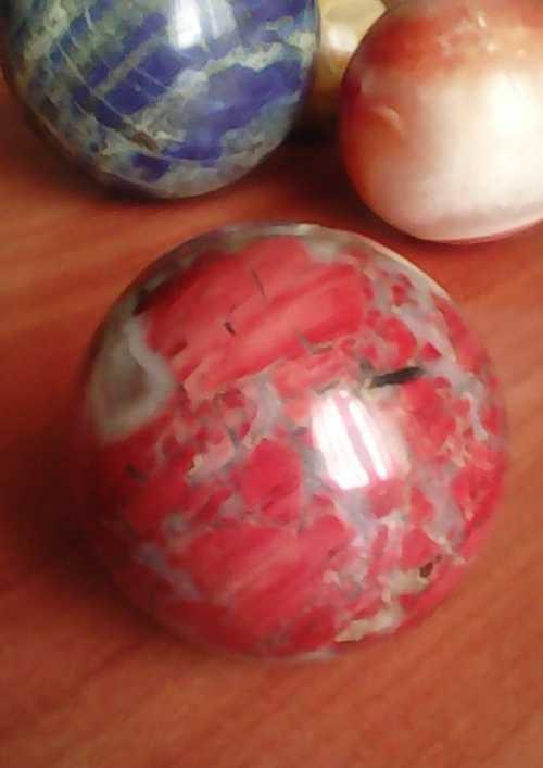 Шары из яшмы
