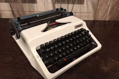 Печатная (пишущая) машинка Erika mod. 60