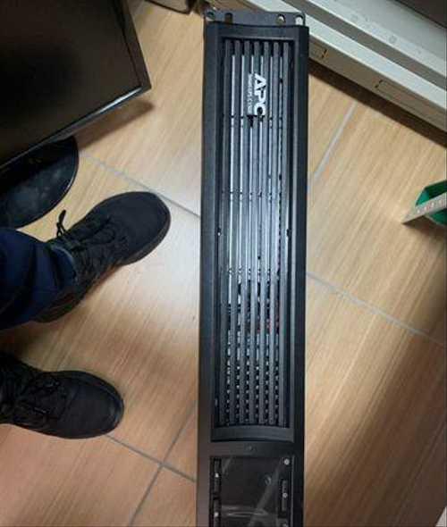 Ибп APC Smart-UPS C1500