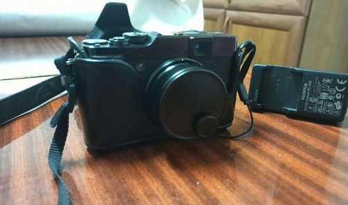 Компактный фотоаппарат fujifilm x10
