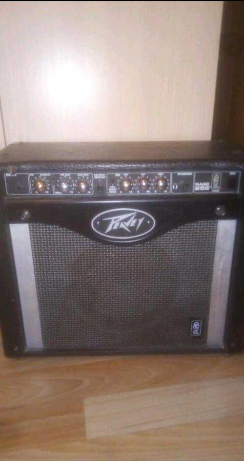 Комбоусилитель Peavey Rage 258 транзисторный 25 Вт