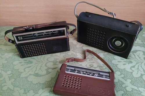 Радиоприемники СССР винтаж и зарядное устройство