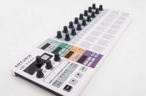Контроллер Arturia BeatStep Pro