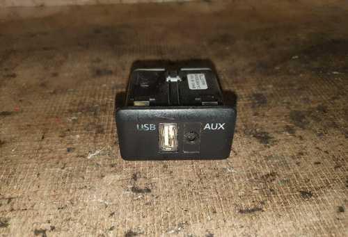 Разъём USB/AUX Mazda 3 BL Мазда