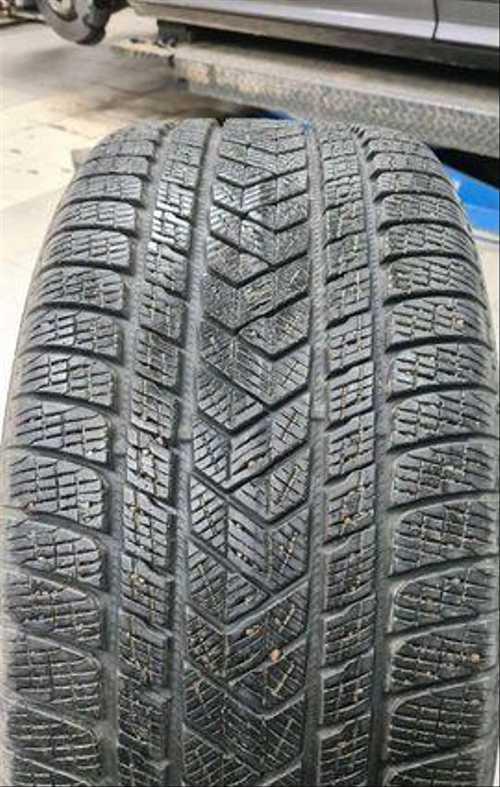 Pirelli 275/40 R21