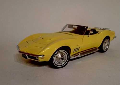 Chevrolet Corvette 1969 Autoart 1:18
