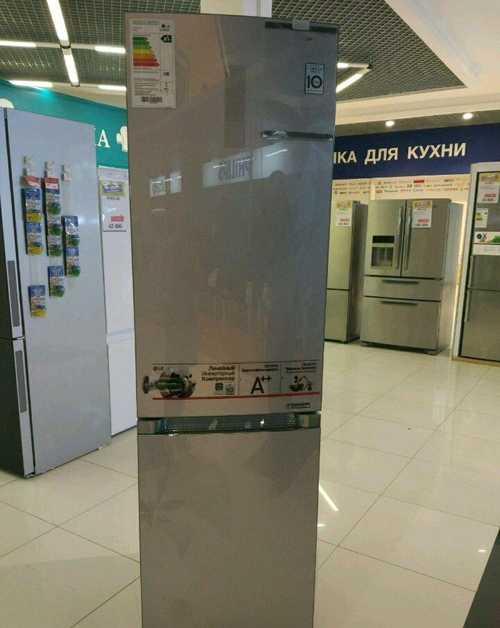 Новый Холодильник LG в упаковке
