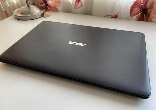 Ноутбук asus X751L