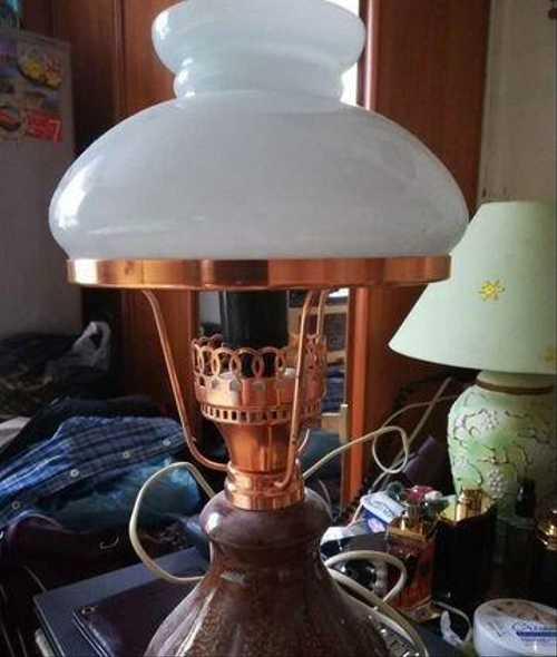 Лампа настольная