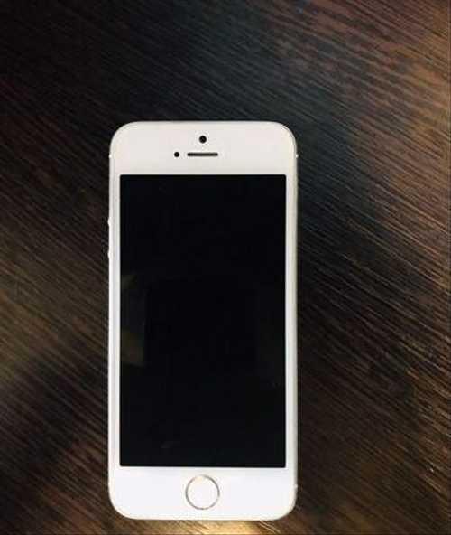 Продам iPhone 5s 32Гб
