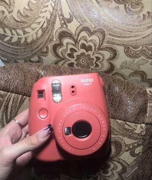 Instax mini 9 (пленочный фотоаппарат)