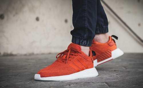 Adidas NMD R2 Boost ориги размер 43 NEW