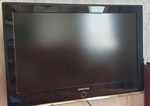 Телевизор Samsung 32 дюйма, модель LE32M87BD