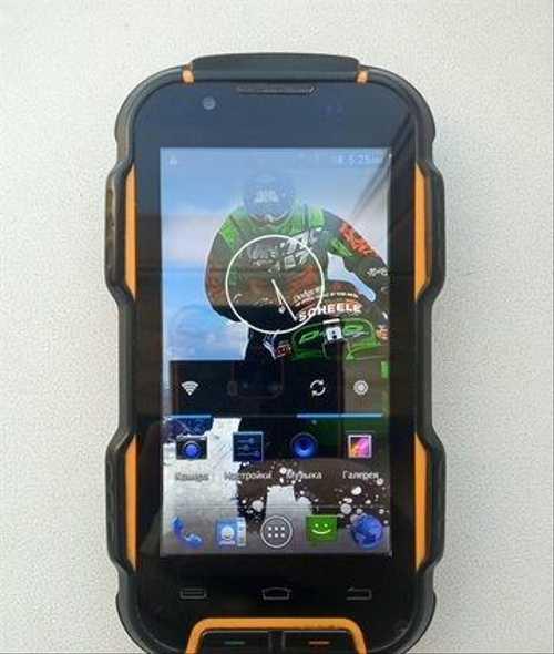 Защищенный смартфон Ginzzu RS9D