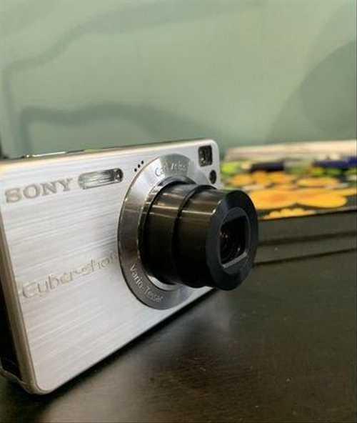 Компактный фотоаппарат sony cybershot