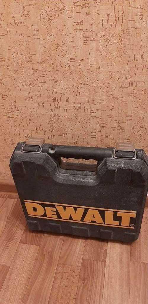 Шуруповерт dewalt dcd 710