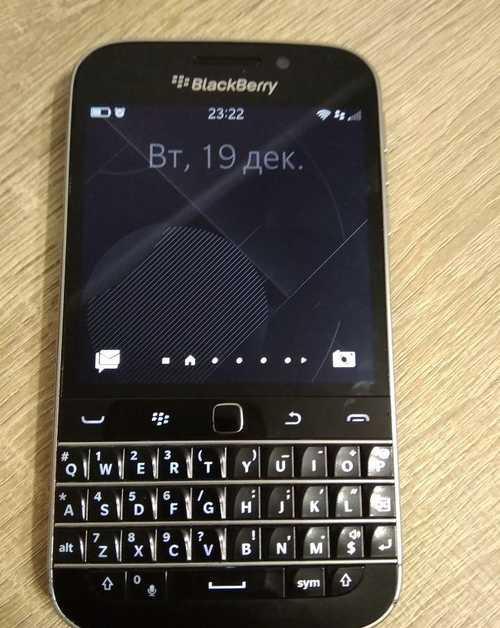 Blackberry Classic с восстановимым дефектом
