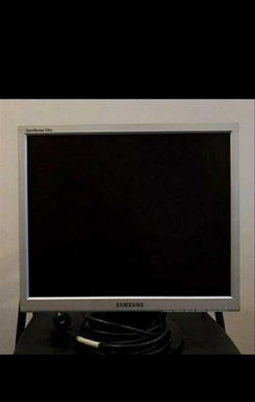 Монитор Samsung 720