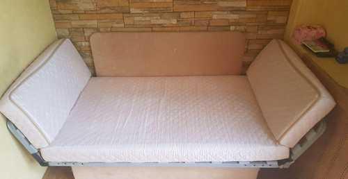 Диван-кушетка