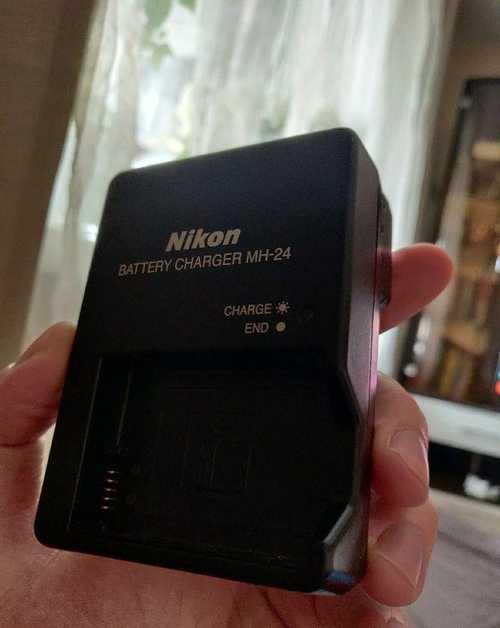 Зарядное устройство Nikon battery charger mh-24