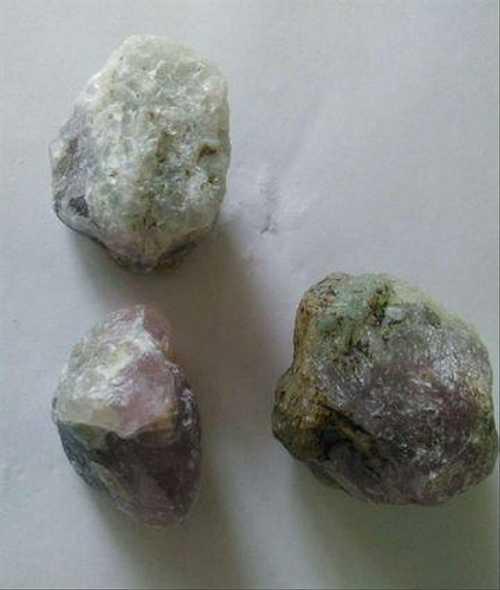 Флюорит необработанный 3 шт. пакетом. Минералы