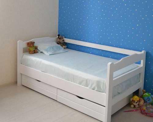 Детская кровать из бука