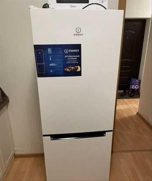 Холодильник indesit df 4160w