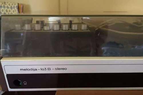 Проигрыватель Melodija-103B-stereo с колонками