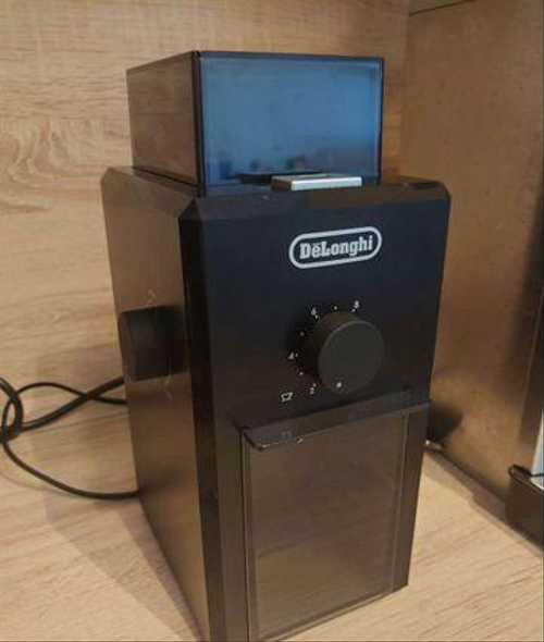 Кофемолка Delonghi KG79 жерновая