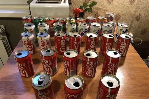 Коллекция 1992-1994 годов банки Coca-cola и тд