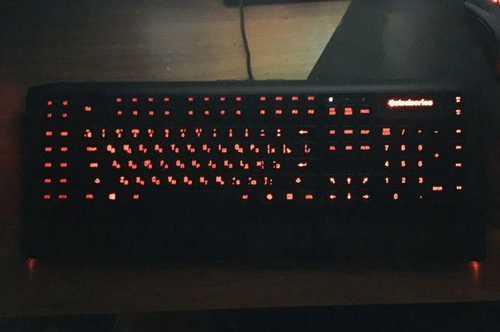 Клавиатура steelseries apex