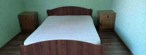 Кровать двухспальная с матрасом бу 140200