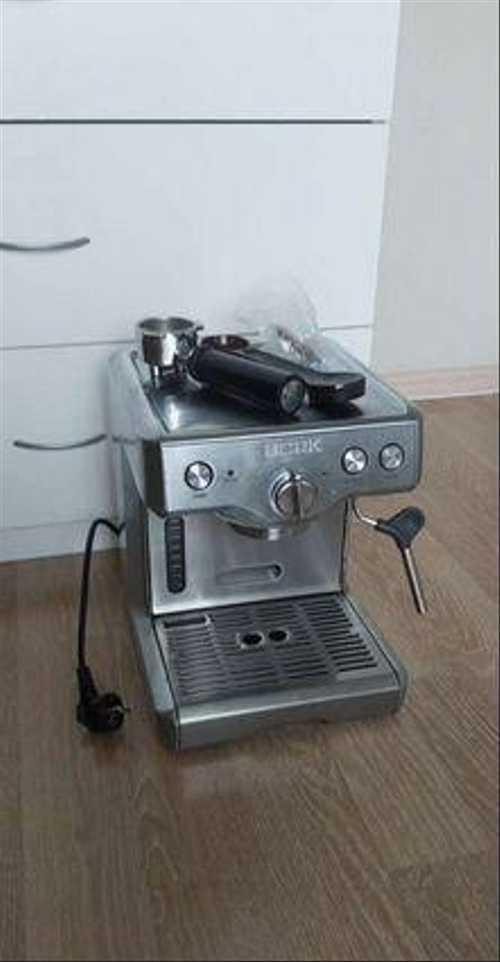 Кофеварка Bork C800