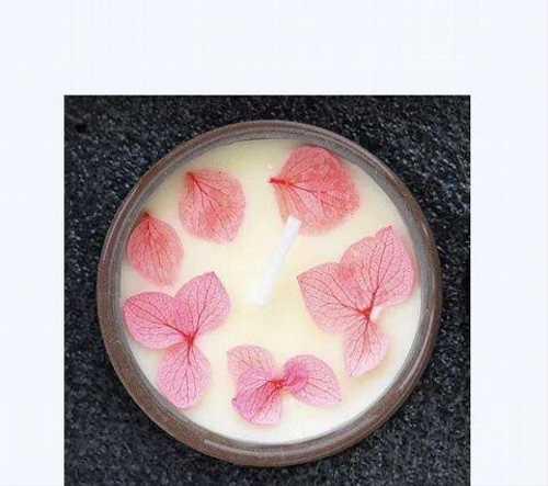 Свеча ароматическая интерьерная цветок персика