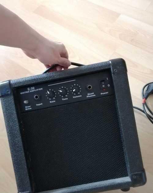 Комбоусилитель guitar amplifier E-39 15 W