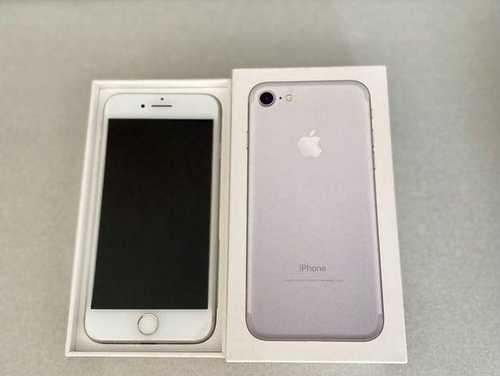Телефон iPhone7 32GB silver